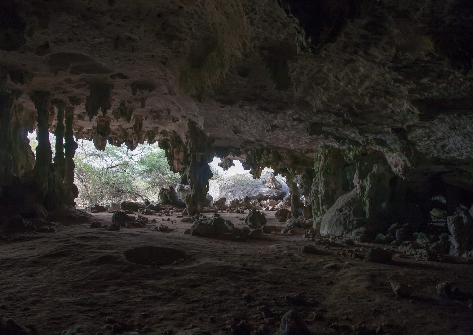 Bonaire caves: wonderland beneath the surface