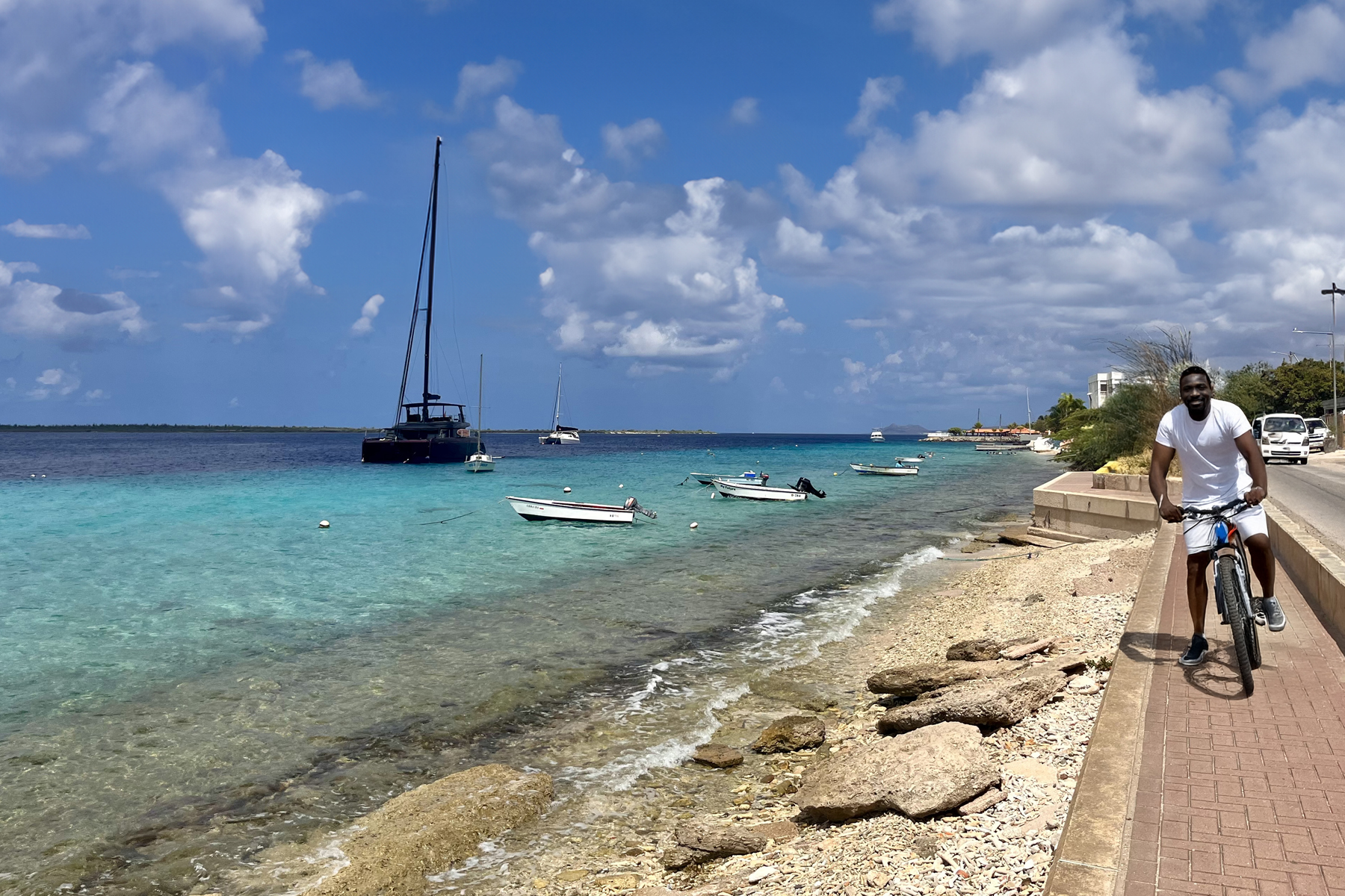 Cycling on Bonaire: From dangerous roads to golden opportunities